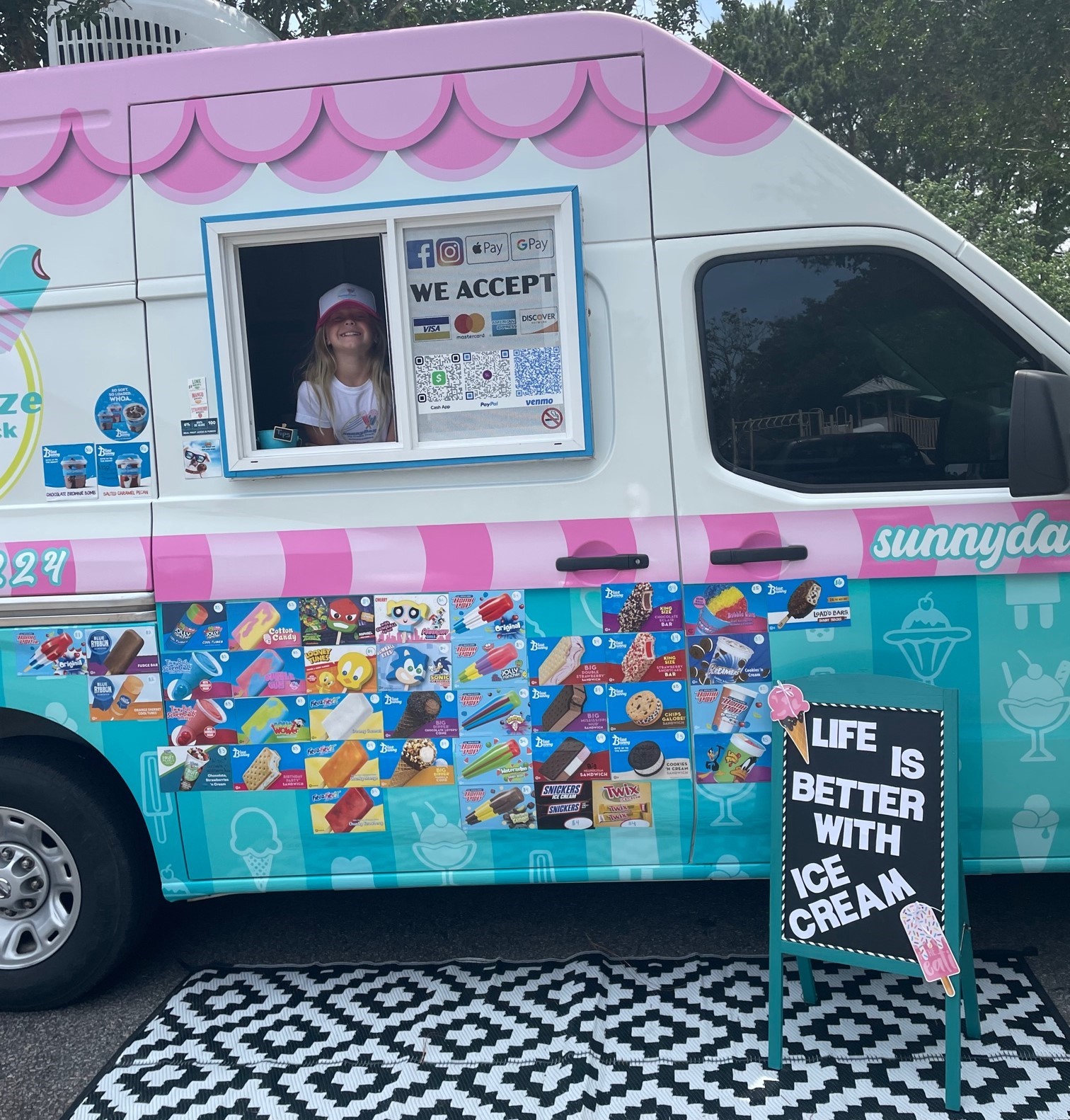 - Sunny Daze Ice Cream Truck